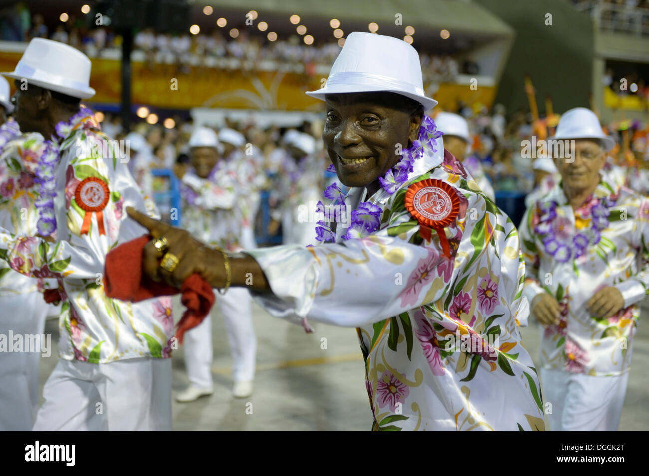 Samba dancers, parade of the samba school Academicos do Salgueiro ...