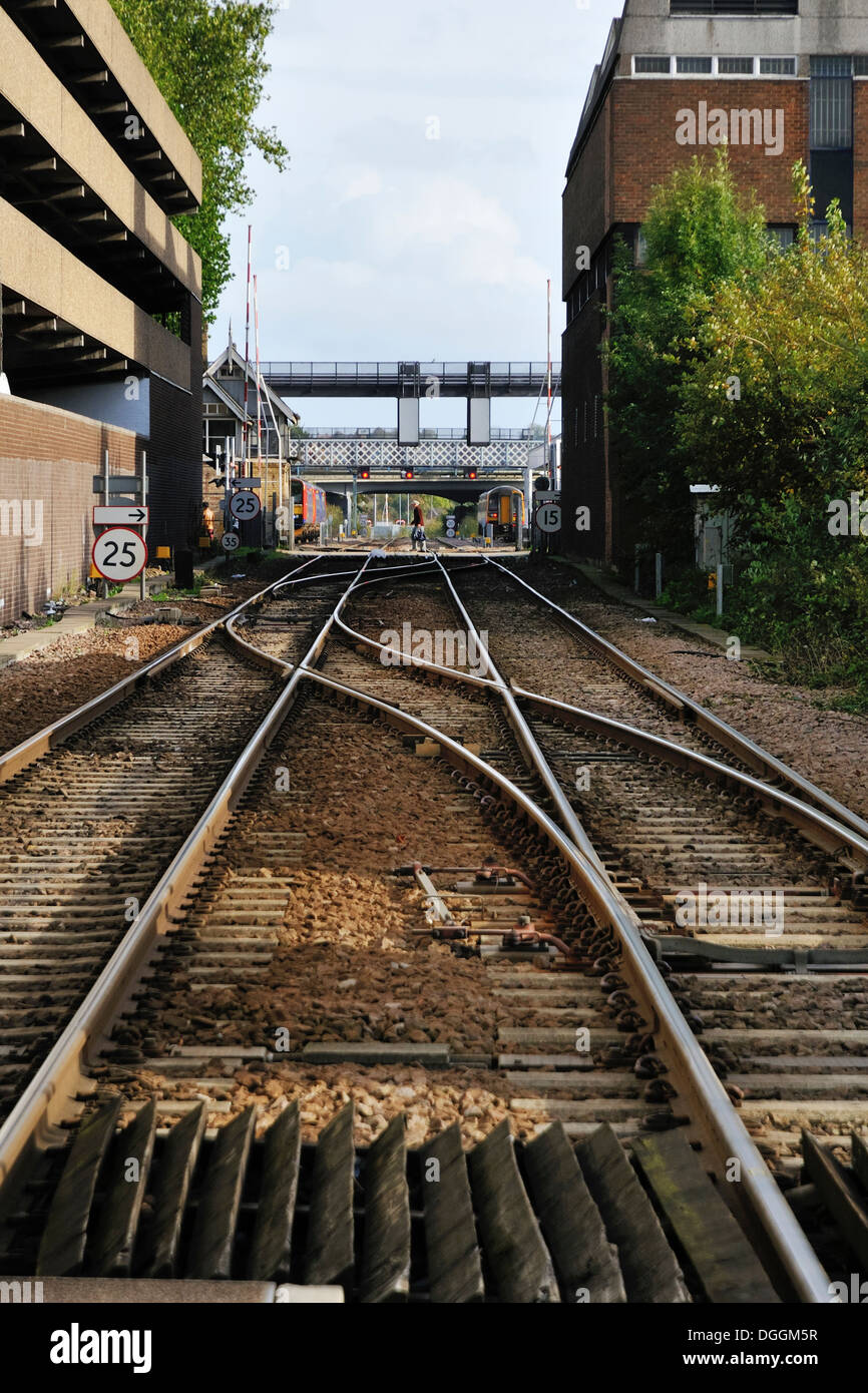 Lincoln railway station hi-res stock photography and images - Alamy