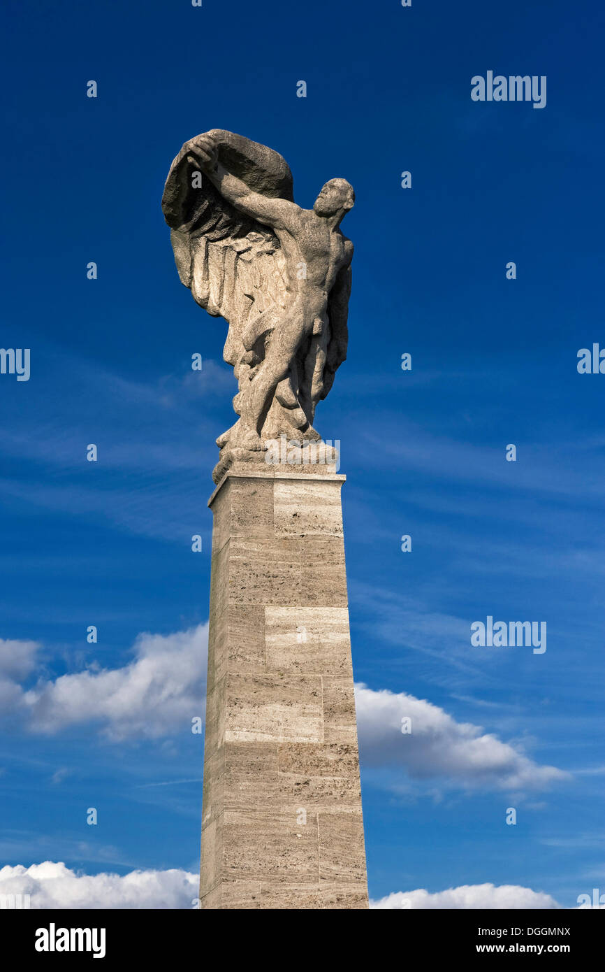 Zeppelin monument in Gondelhafen port, Konstanz, Baden-Wuerttemberg ...