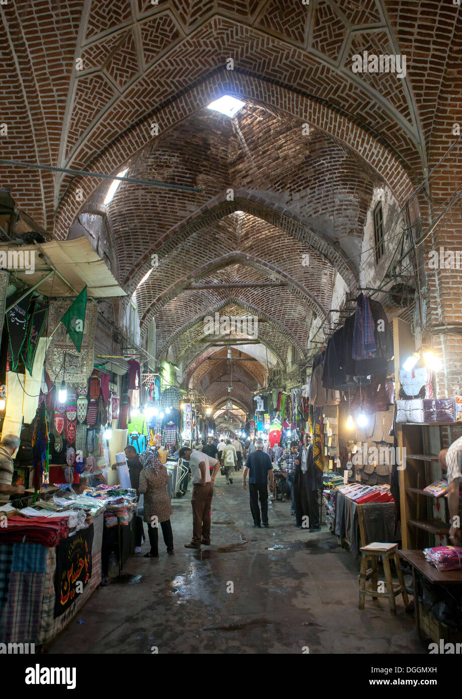 Inside The Old Bazaar, Tabriz, Iran Stock Photo - Alamy