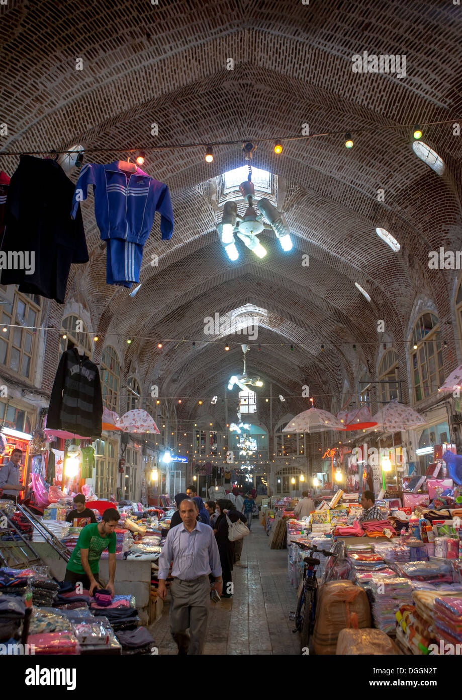 Inside The Old Bazaar, Tabriz, Iran Stock Photo - Alamy