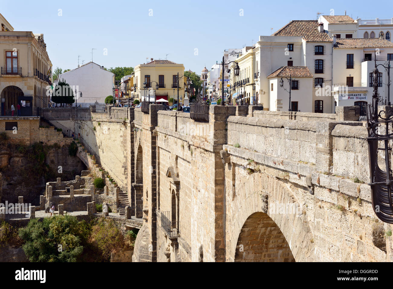 Puente nuevo bridge hi-res stock photography and images - Alamy
