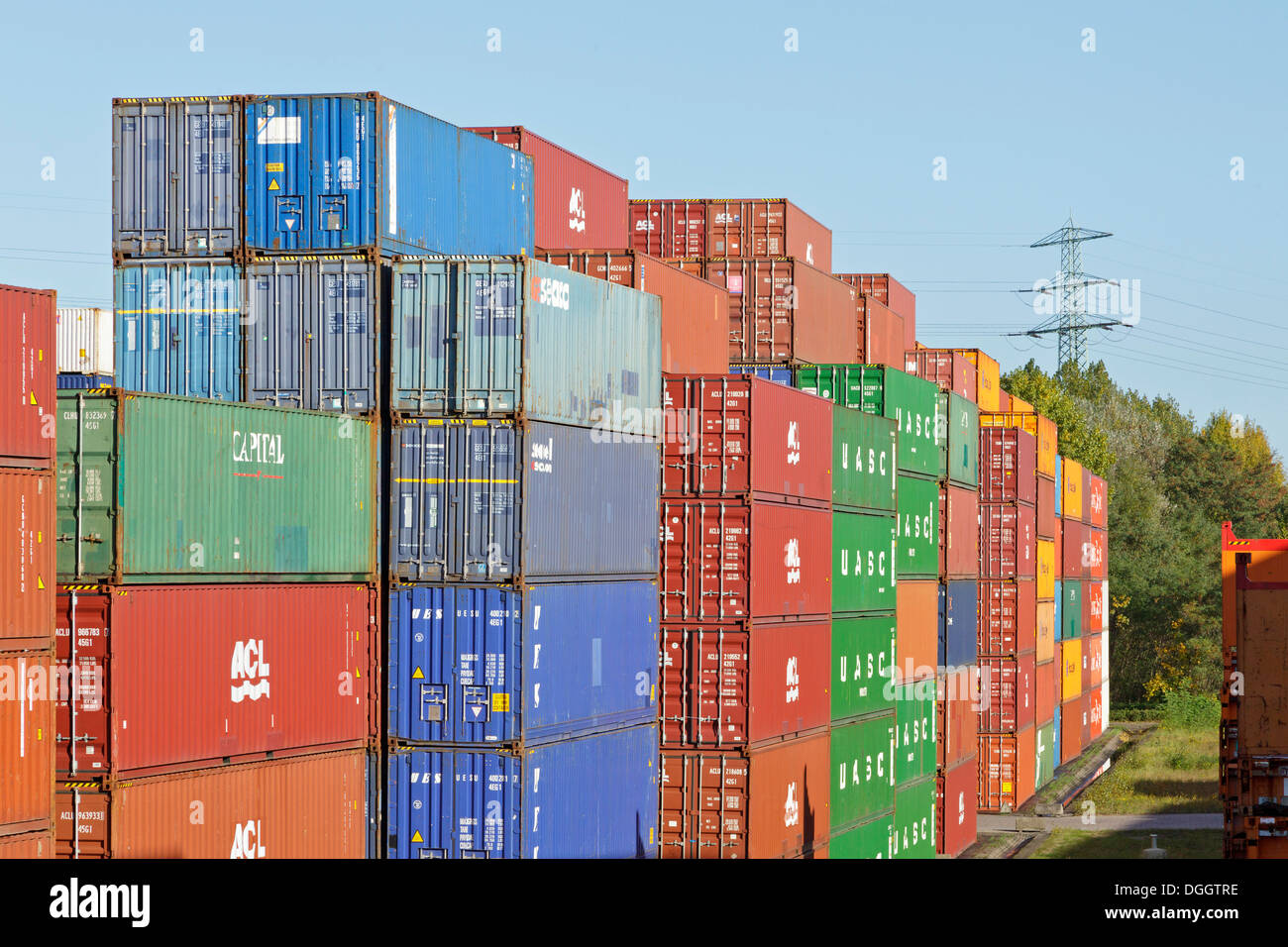 Piled containers hi-res stock photography and images - Alamy