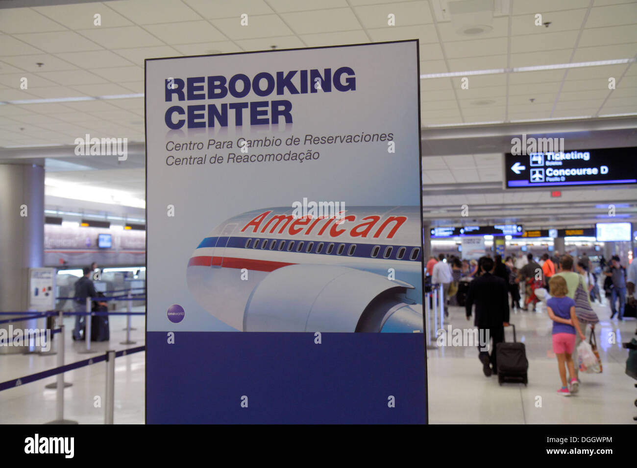 Bilingual Sign Airport High Resolution Stock Photography and Images - Alamy