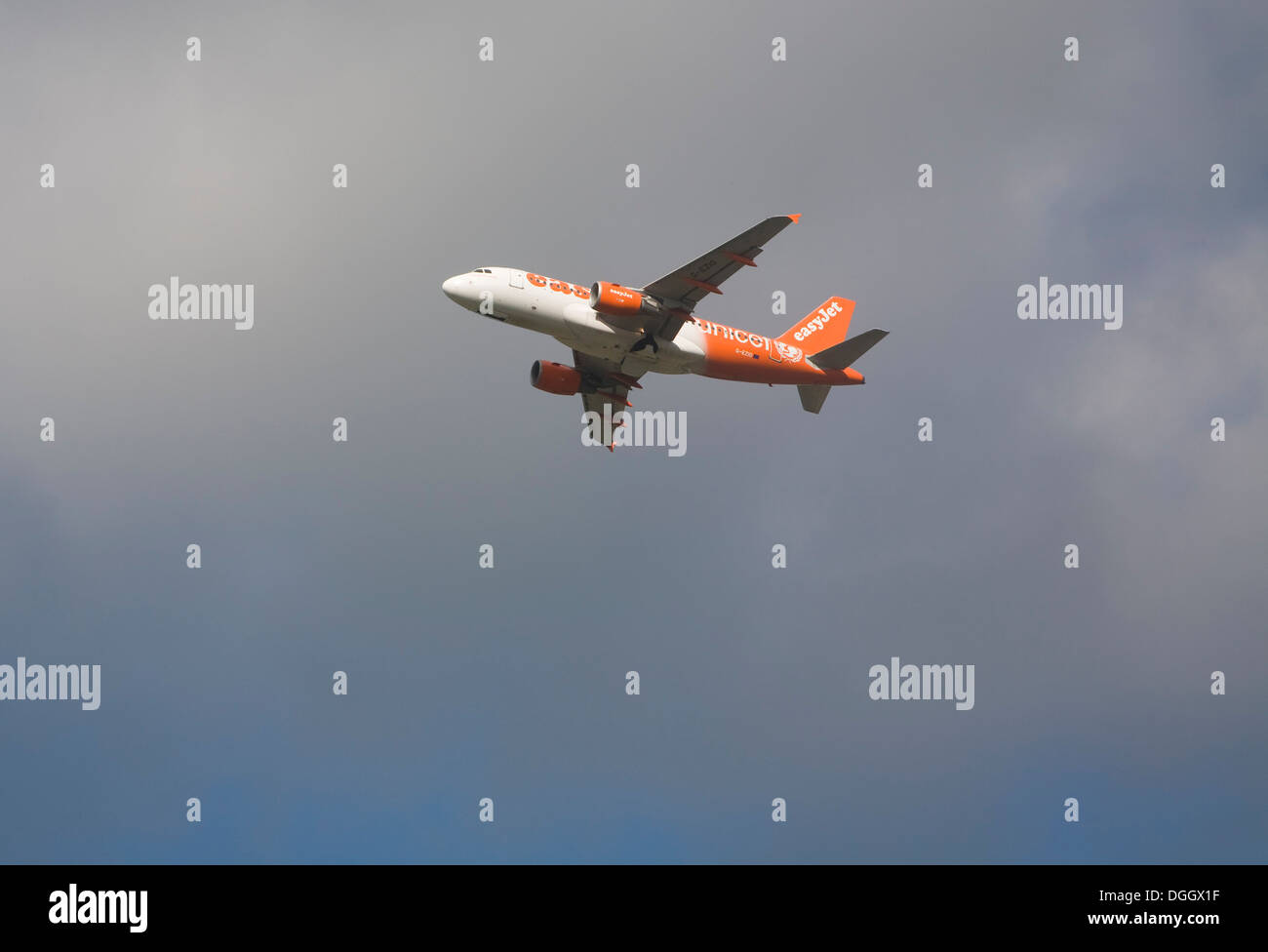 Easyjet Boeing 737-300 taking off from Gatwick airport London England ...