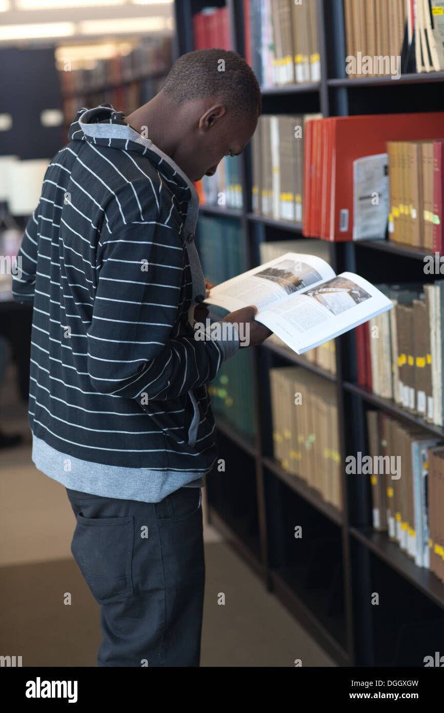 College freshman boy hi-res stock photography and images - Alamy