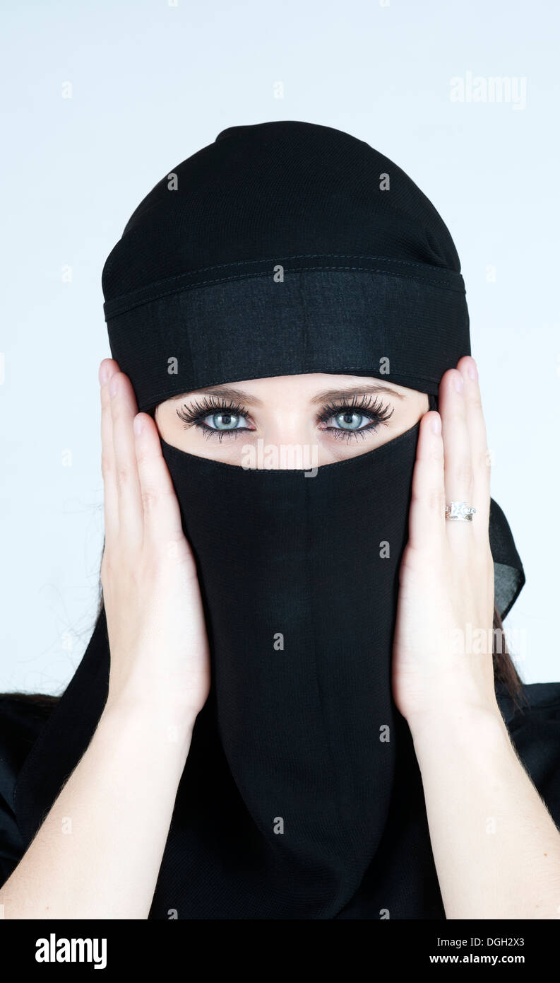 Niqab hi-res stock photography and images - Alamy