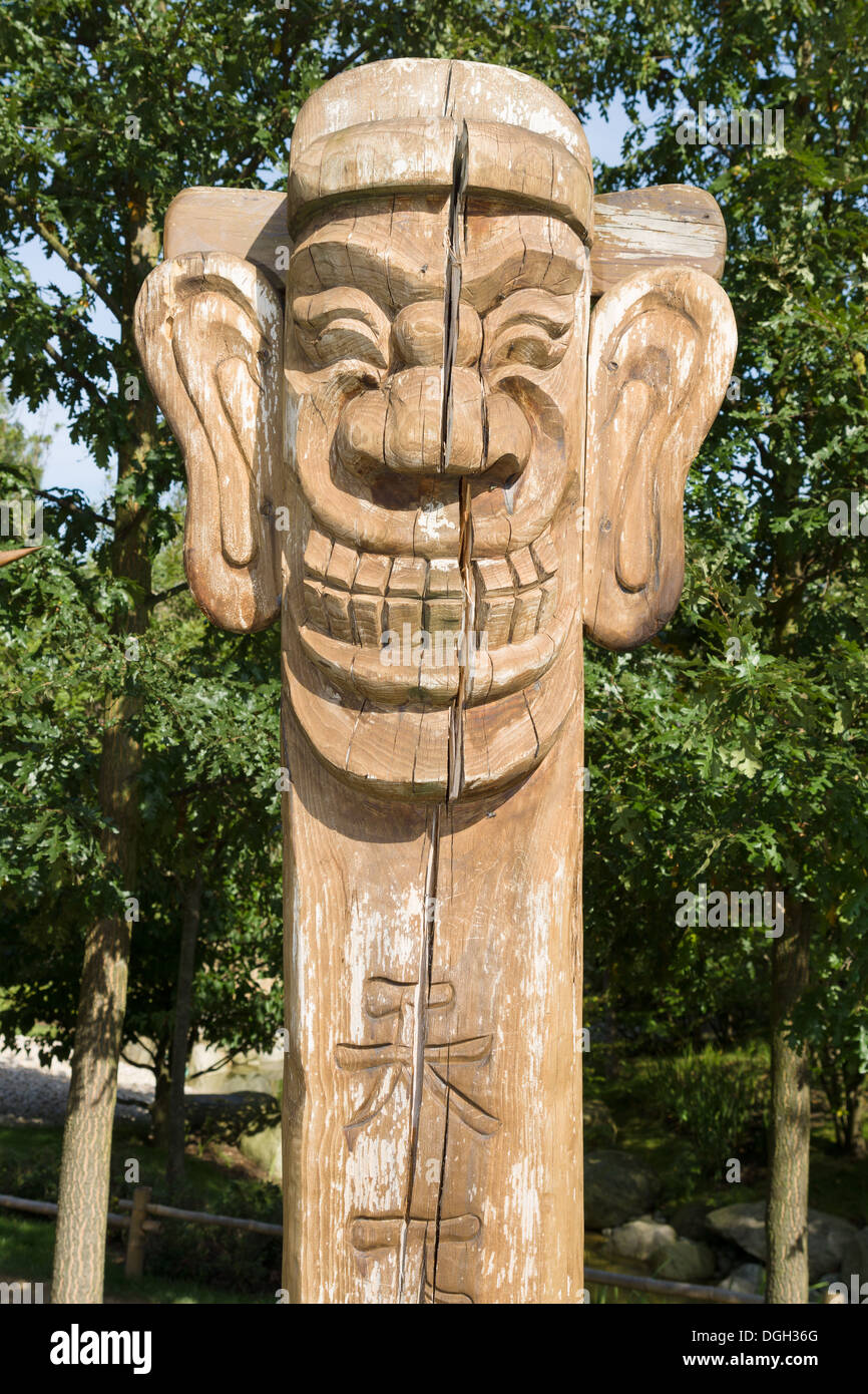 Traditional Korean deities carved out of wood Stock Photo - Alamy