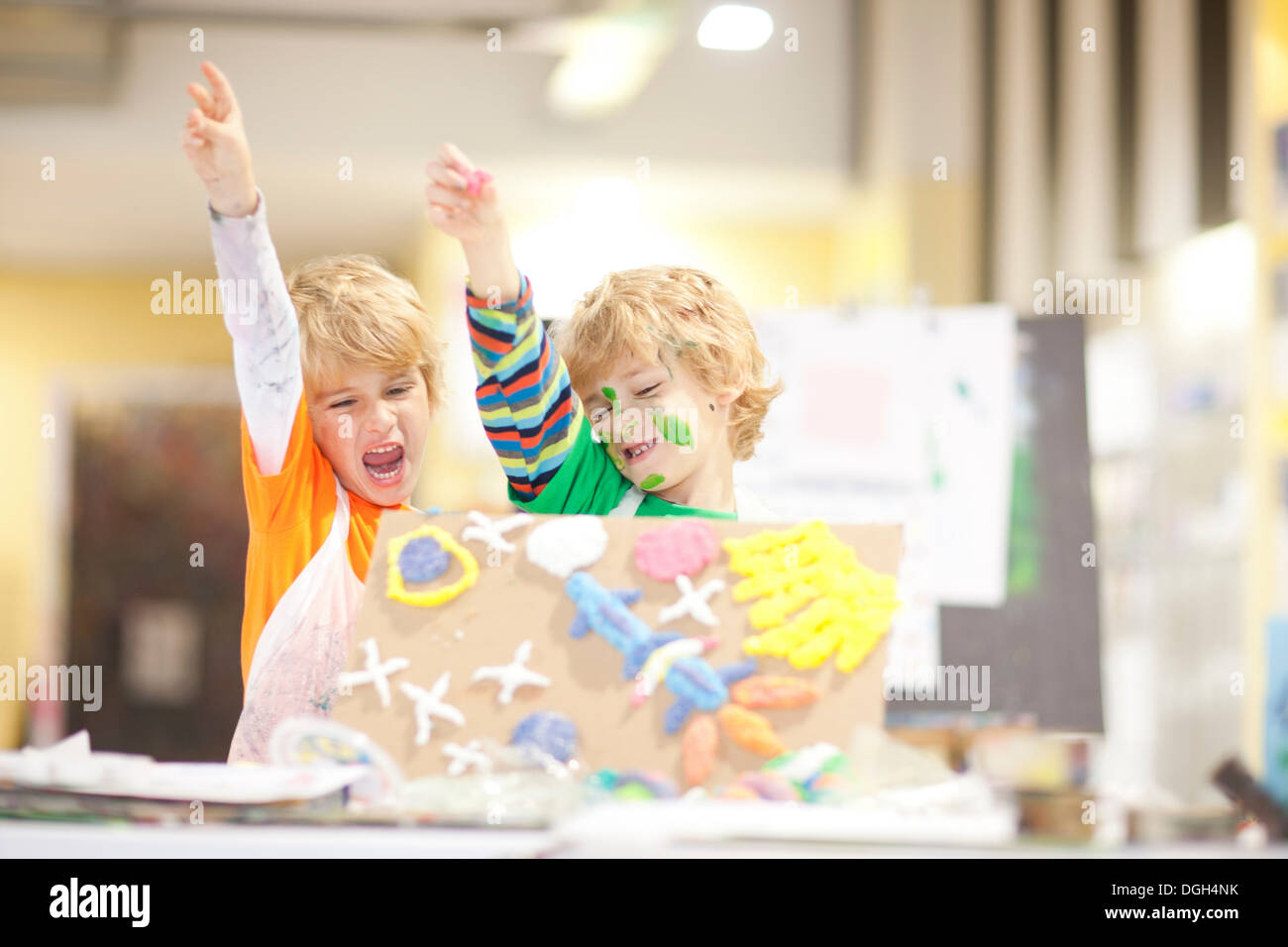 Artistic creation hi-res stock photography and images - Alamy