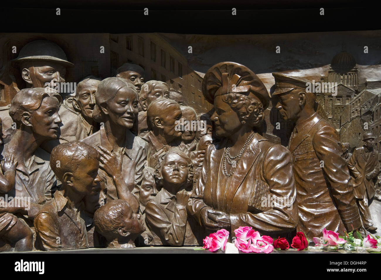 Memorial to Queen Elizabeth The Queen Mother relief bronze sculpture ...