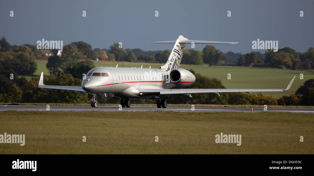 Vistajet global private jet hi-res stock photography and images - Alamy