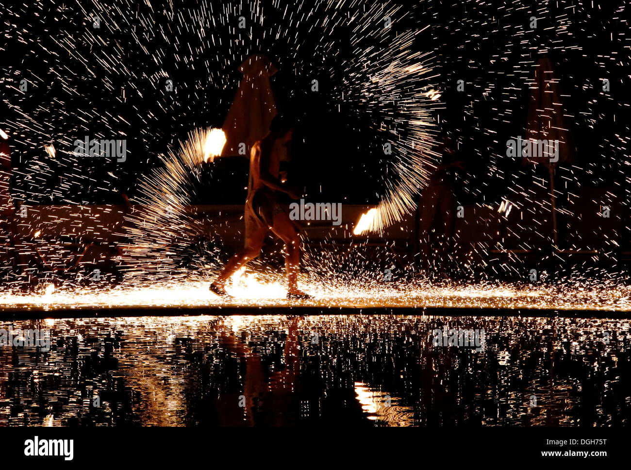 Storm performance hi-res stock photography and images - Alamy