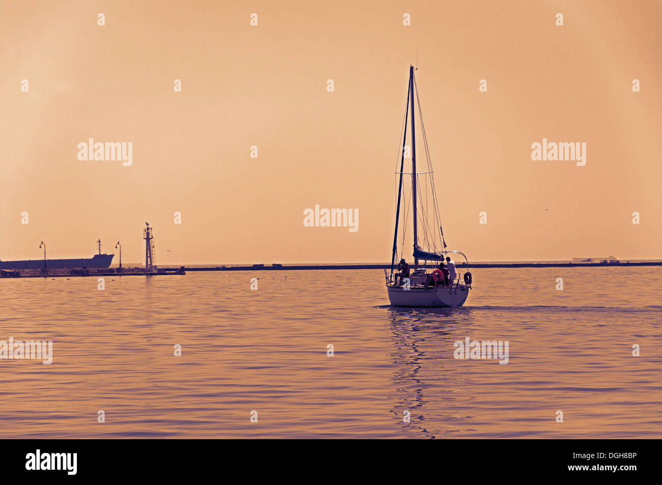 Departuring hi-res stock photography and images - Alamy