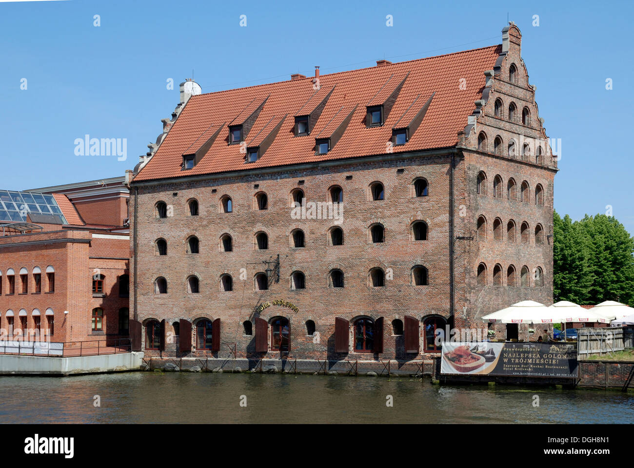 Old storehouse hi-res stock photography and images - Alamy