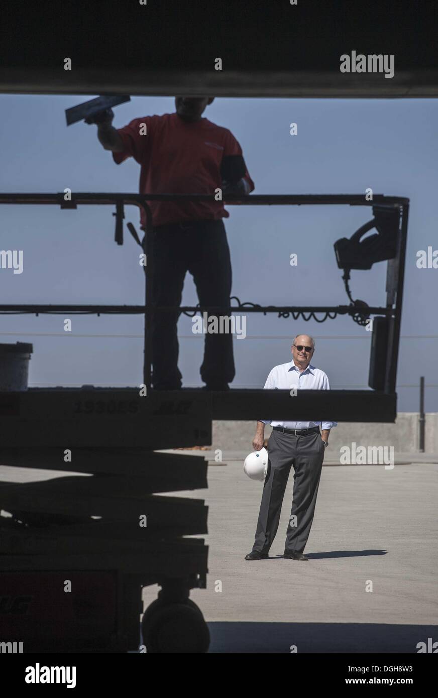 Los Angeles, California, USA. 2nd Jan, 2000. Michael Hackman, CEO of ...