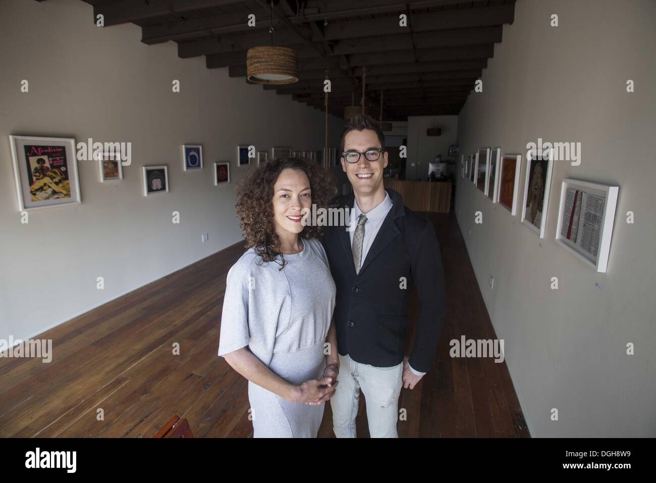 Jan. 2, 2000 - Los Angeles, California, U.S - Amanda White, and Jon ...