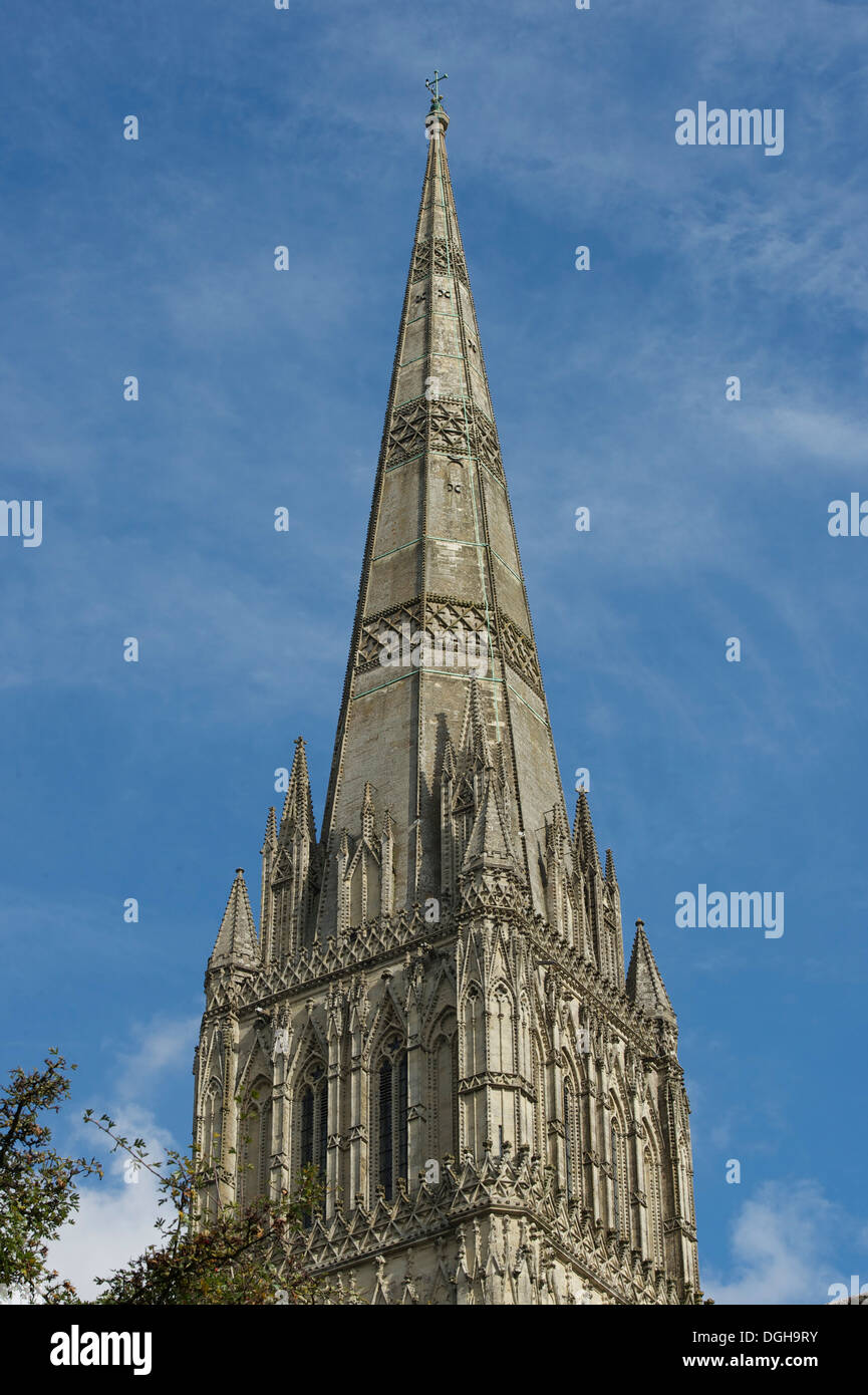 Salisbury Cathedral Spire against a beautiful blue sky Stock Photo - Alamy