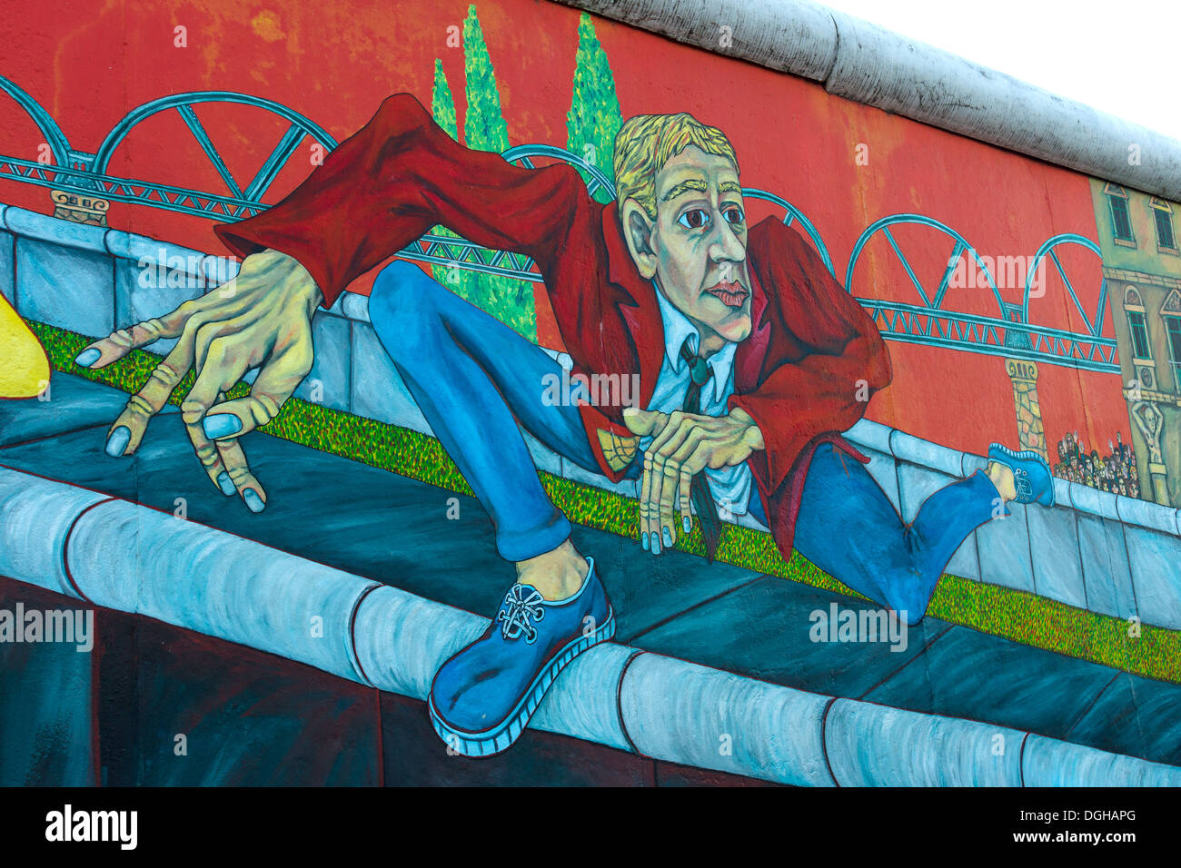 East Side Gallery. Der Mauerspringer by Gabriel Heimler Stock Photo - Alamy