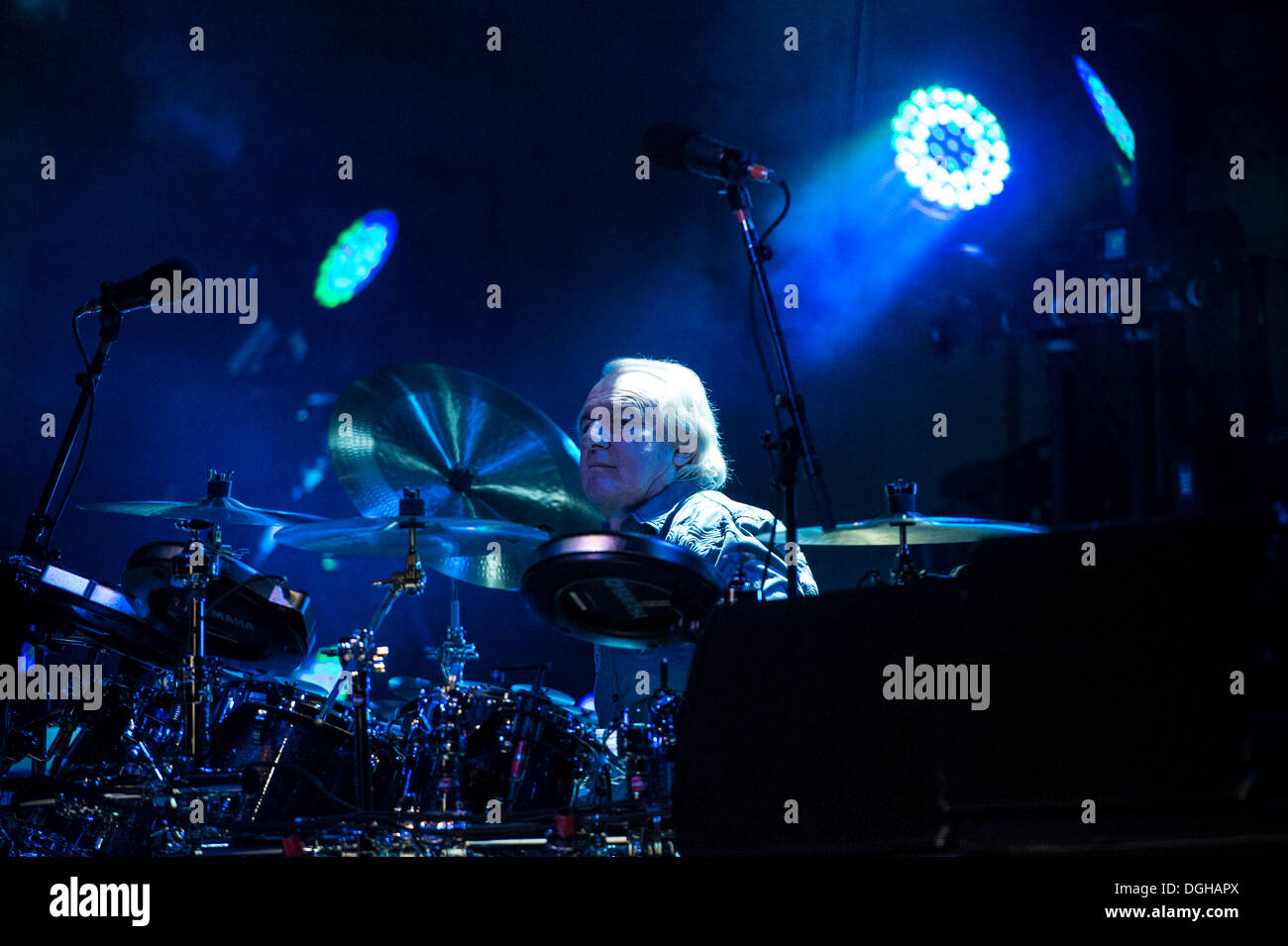 Saratoga, California, USA. 7th July, 2013. Drummer ALAN WHITE of ...