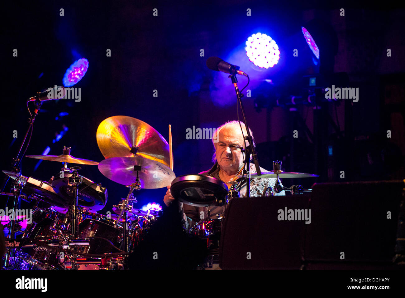 Saratoga, California, USA. 7th July, 2013. Drummer ALAN WHITE of ...