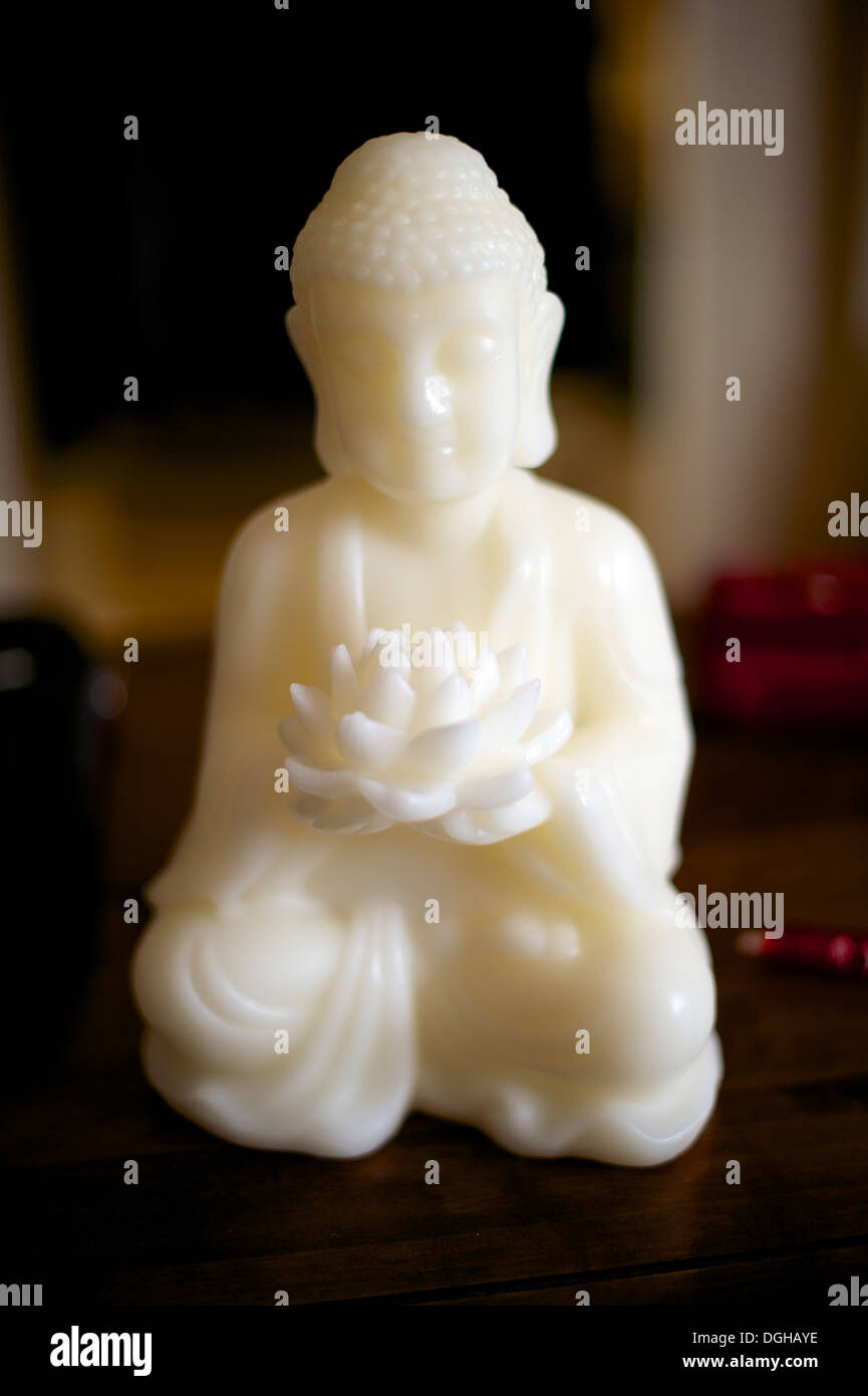 White stone buddha hi-res stock photography and images - Alamy