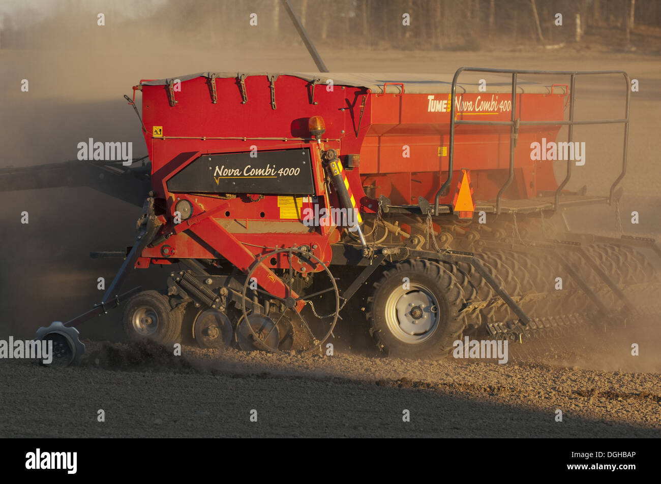 Tume Nova Combi 4000 seed drill, sowing seed in field, Sweden, may ...