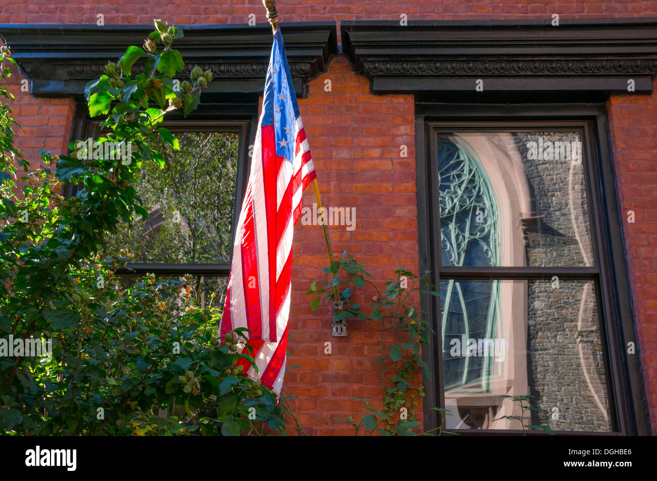 Old style american flag hi-res stock photography and images - Alamy