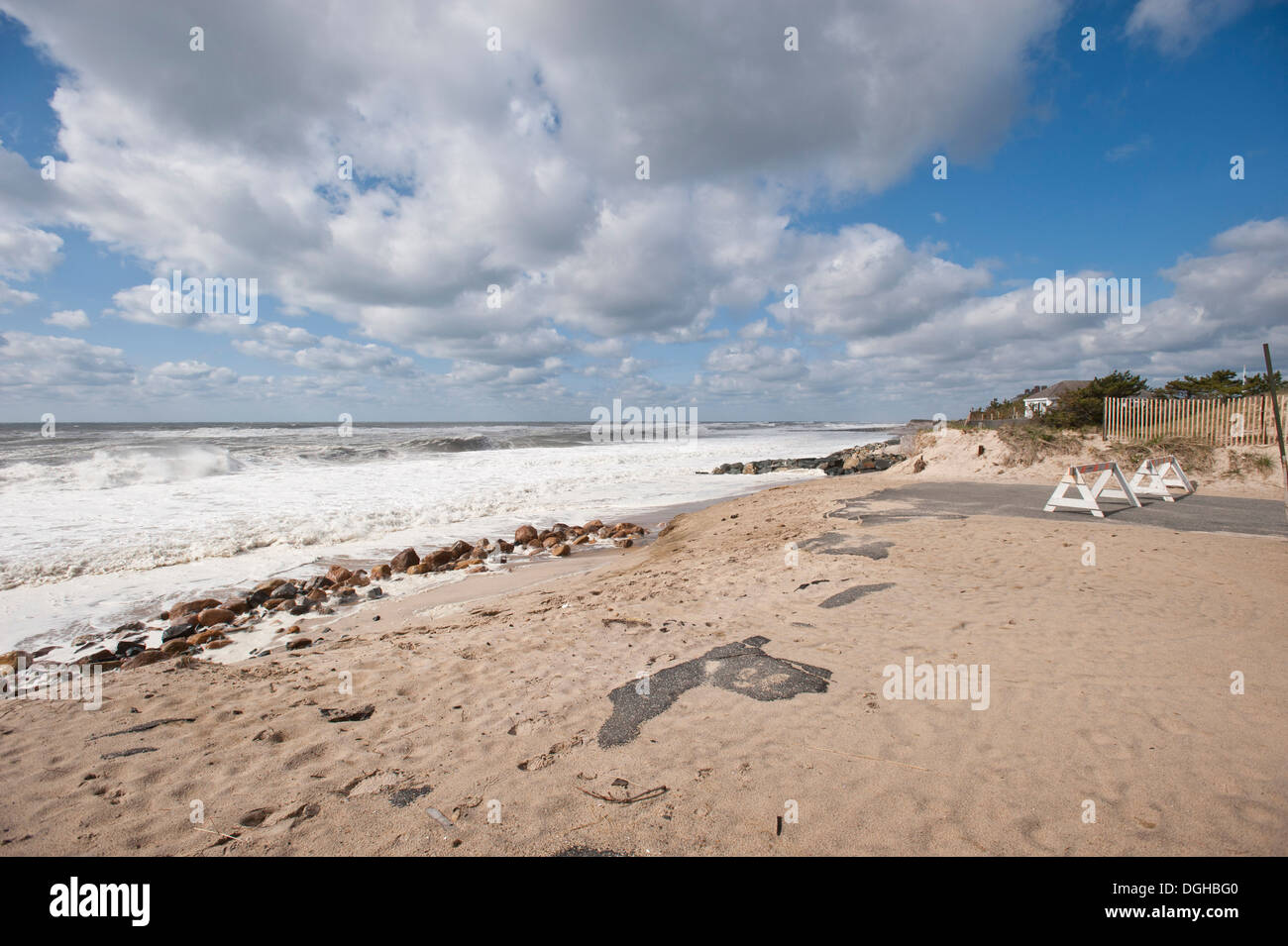 Erosion visible at Georgica Beach in East Hampton, NY, Photo by Gordon ...
