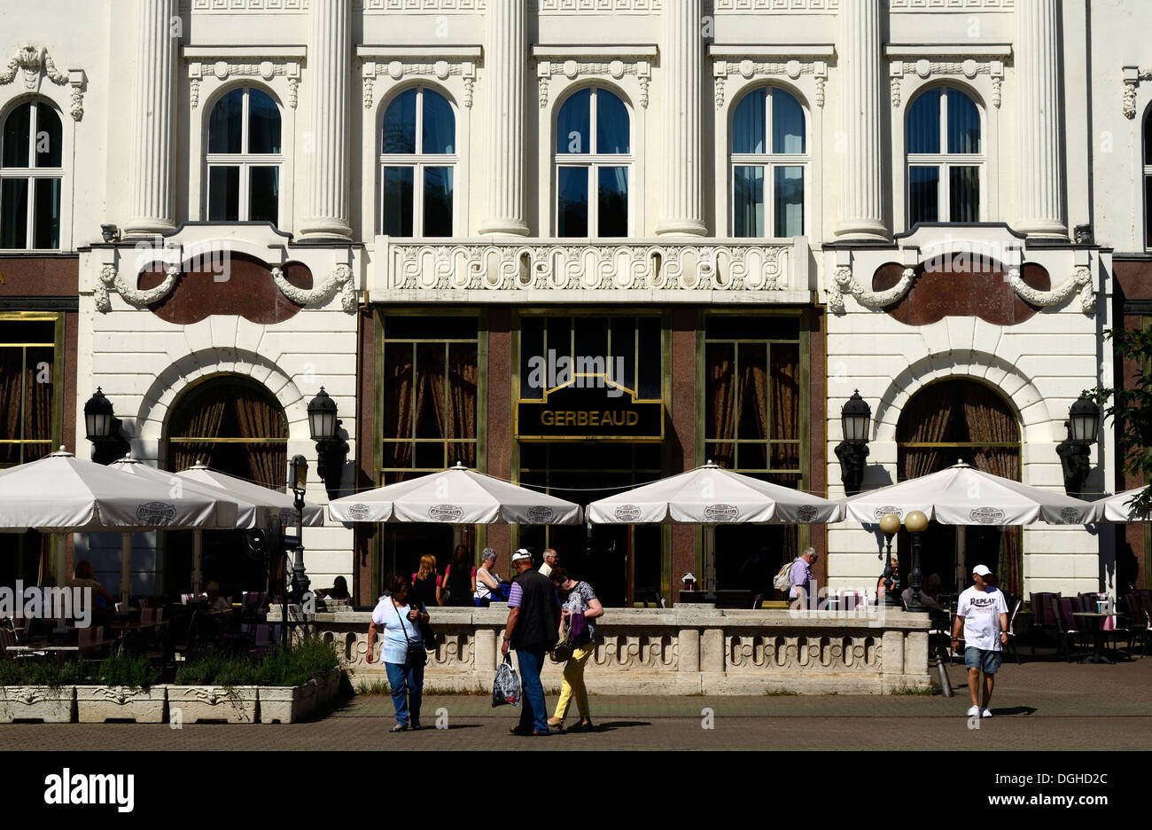 Budapest gerbeaud cukraszda High Resolution Stock Photography and ...