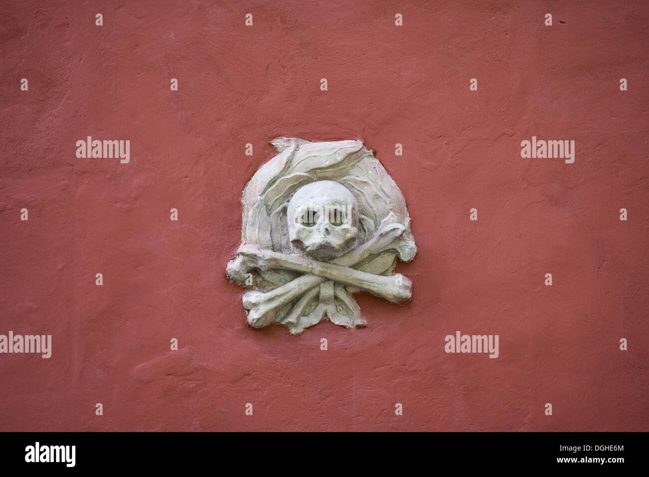 Church churches skull interior hi-res stock photography and images - Alamy