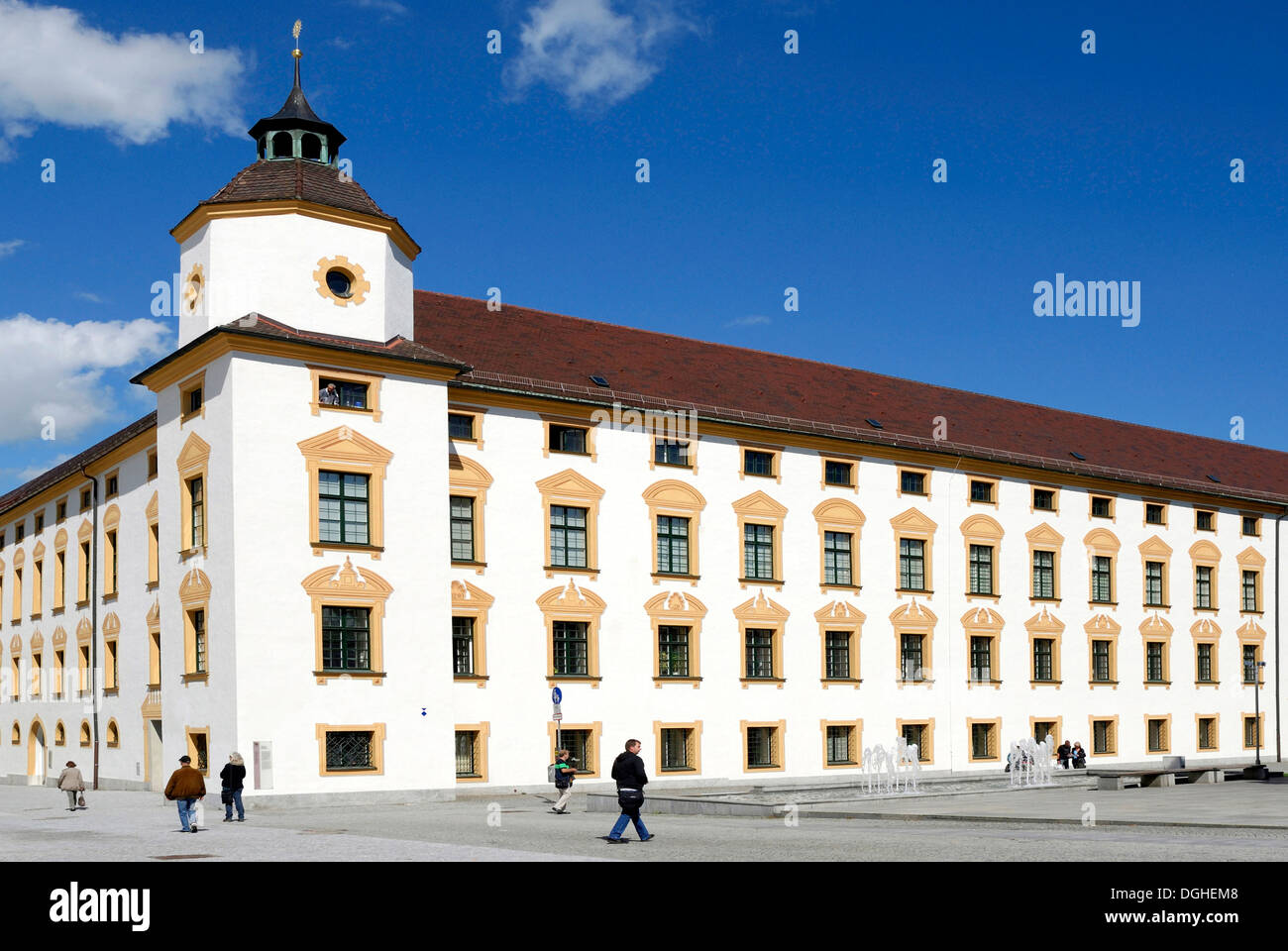 Former residence architecture hi-res stock photography and images - Alamy