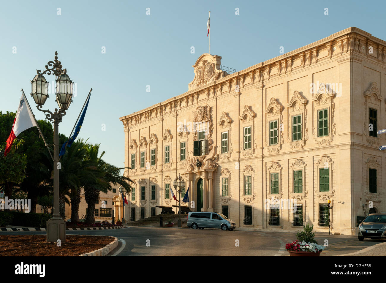 Outside auberge de castille hi-res stock photography and images - Alamy