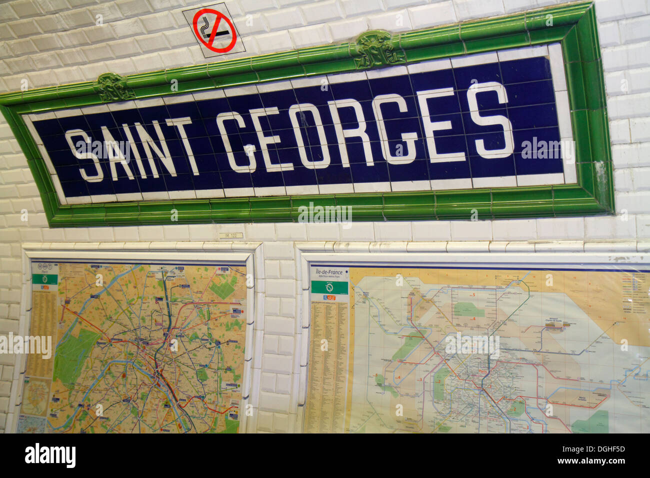 Subway Map Paris High Resolution Stock Photography and Images - Alamy