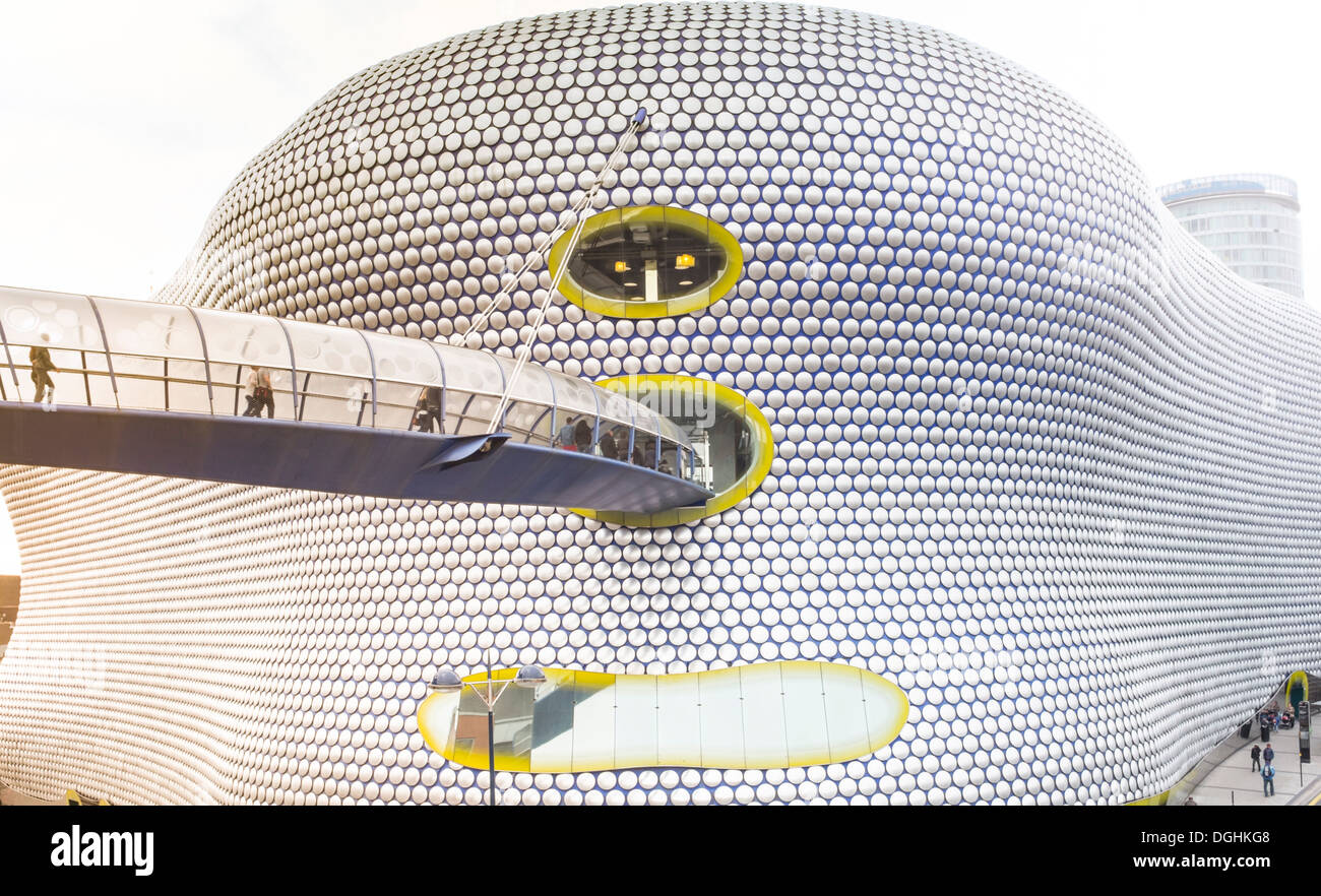 Selfridges, and the bridge to the Bullring Shopping Centre, Birmingham ...
