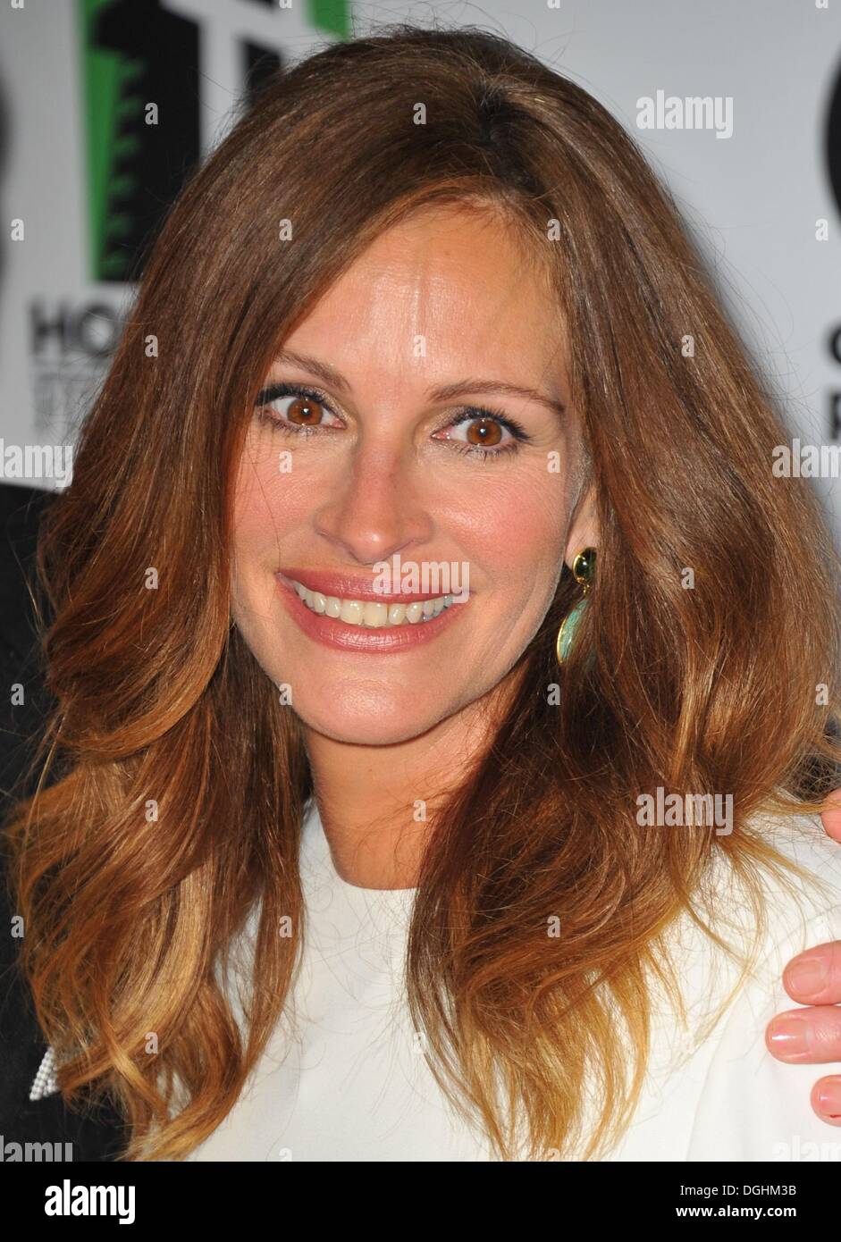 Beverly Hills, CA, USA. 21st Oct, 2013. Julia Roberts at arrivals for ...