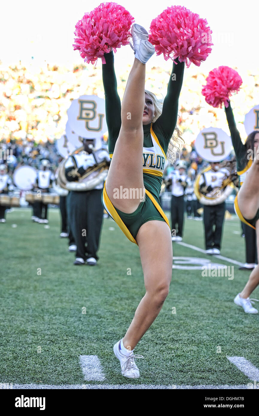Baylor Bears Cheerleaders perform during an NCAA college football game ...