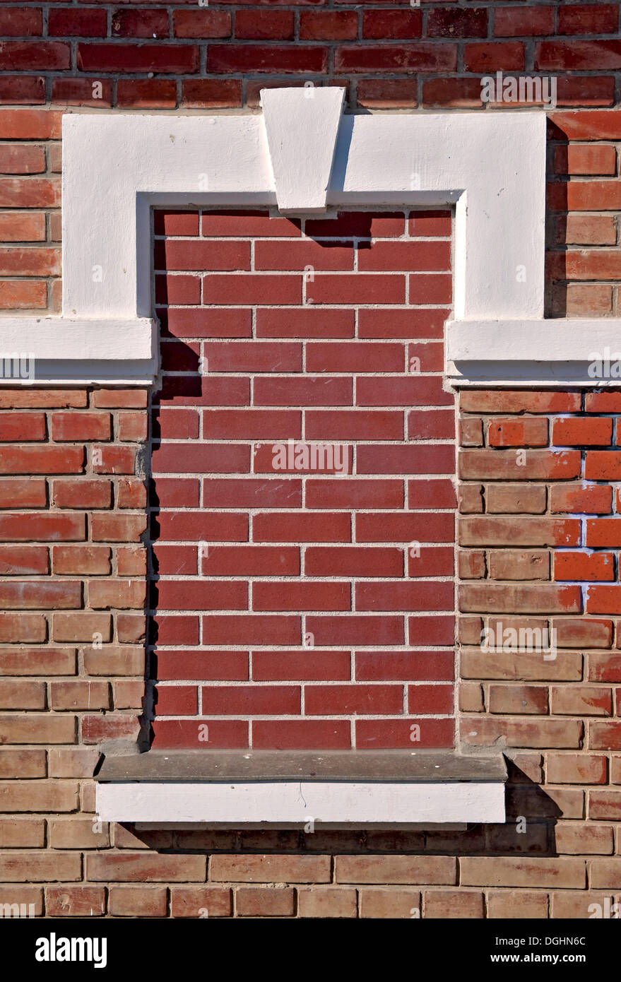Bricked up window hi-res stock photography and images - Alamy