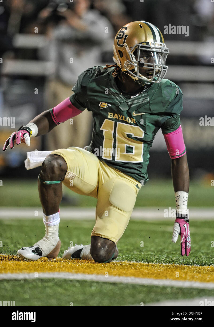 Baylor Bears wide receiver Tevin Reese (16) in action.during an NCAA ...