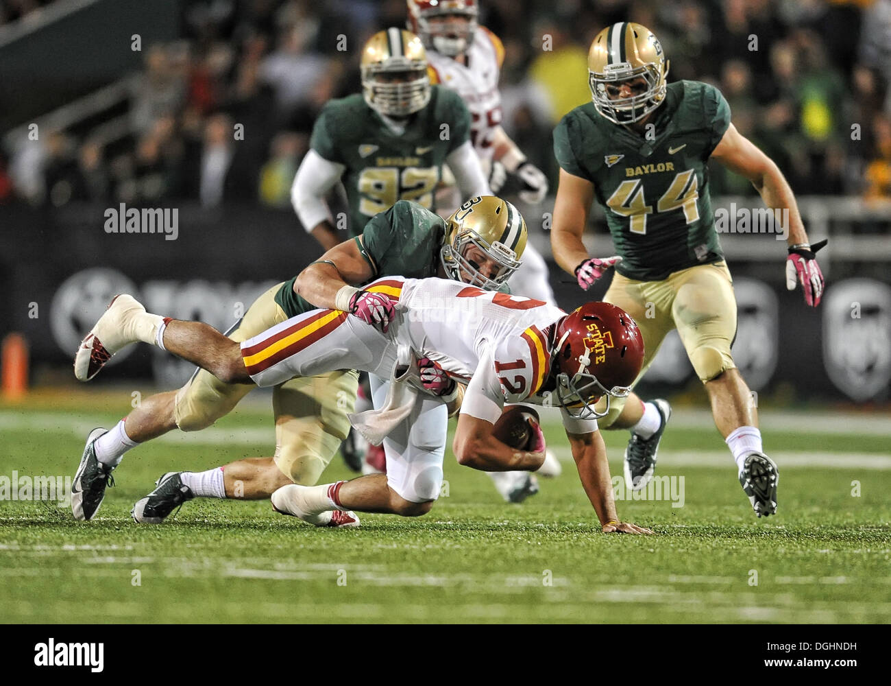 Iowa State Cyclones quarterback Sam B. Richardson (12) rolls out as he ...