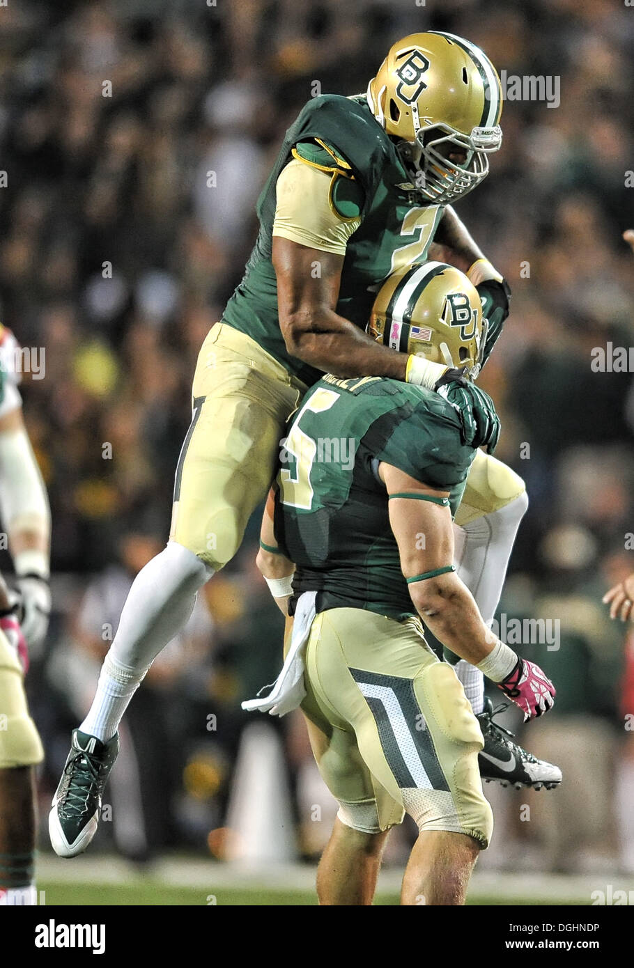Baylor bears defensive end shawn hi-res stock photography and images ...