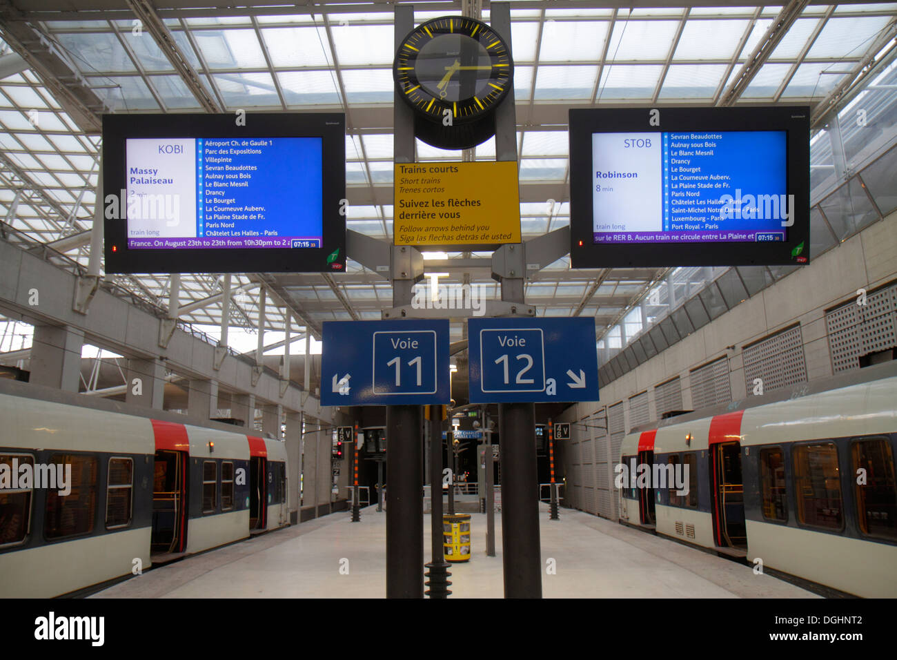 Paris France Europe French 10th arrondissement Gare du Nord RER B Stock Photo: 61855922 - Alamy