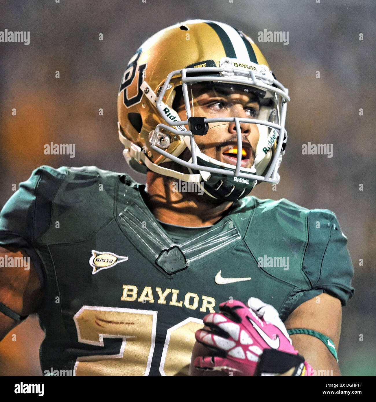 Baylor Bears running back Devin Chafin (28) rushes into the end zone ...