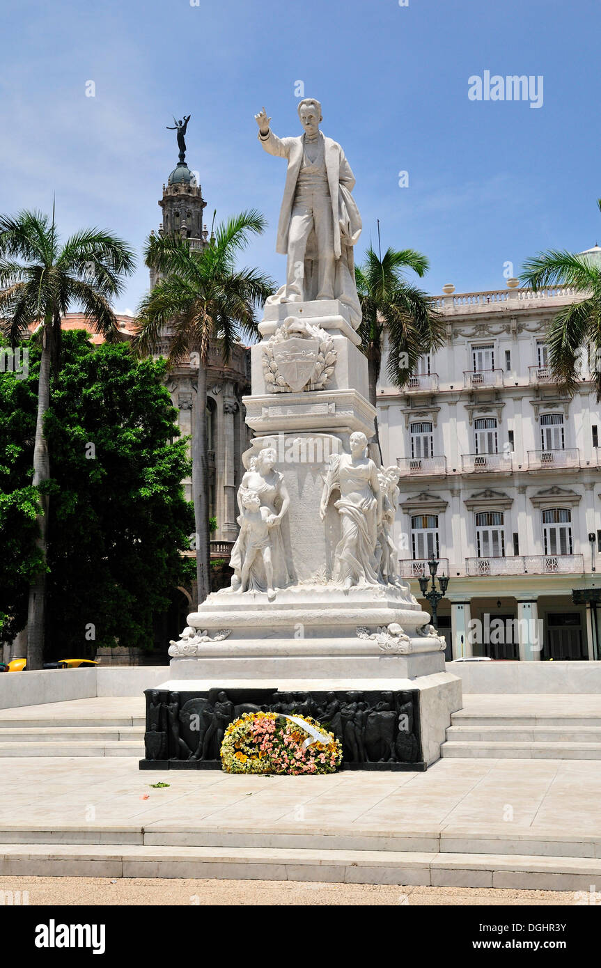 Monument to the writer and national hero Jose Marti, old town Habana ...