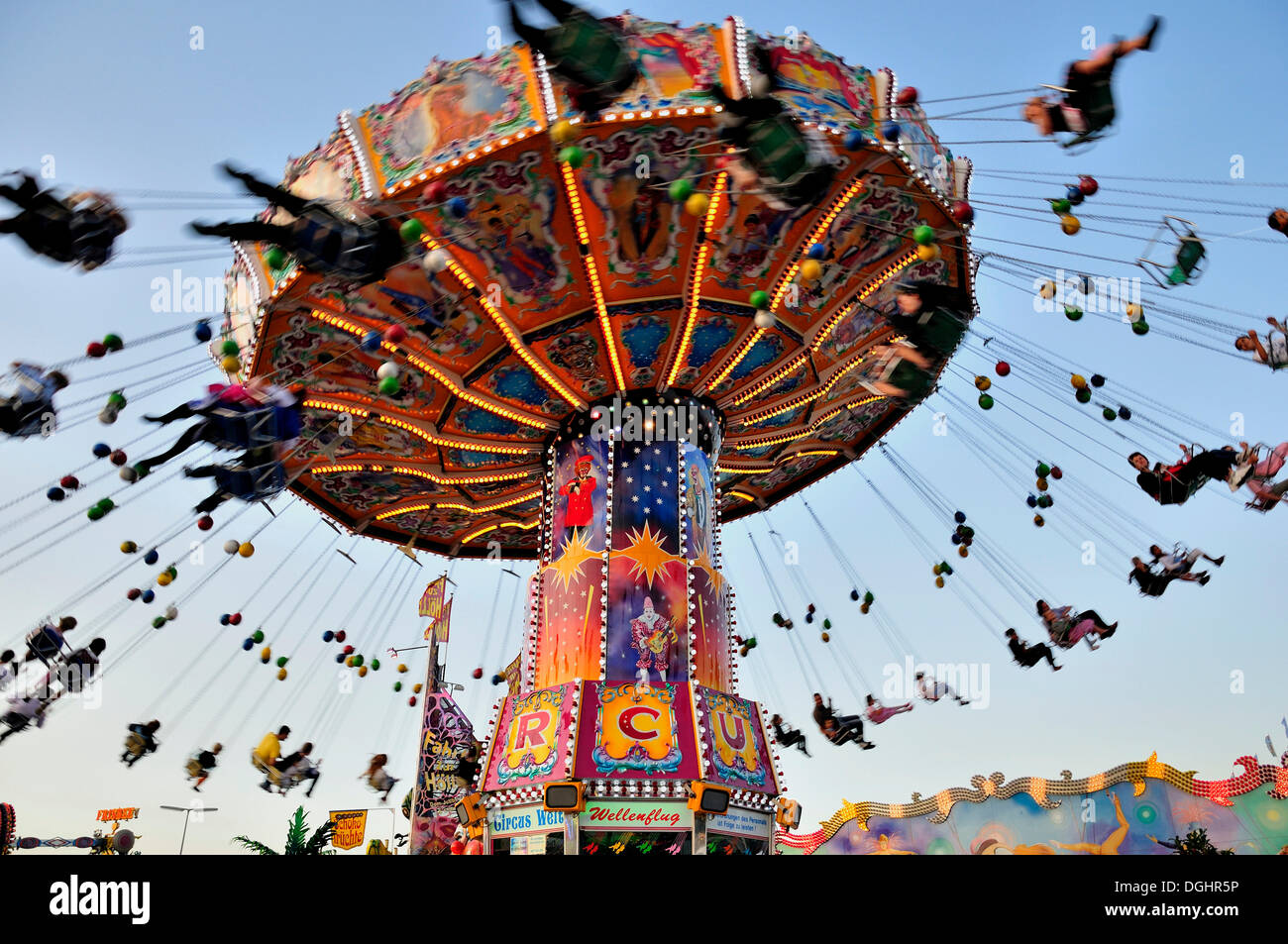 Chairoplane or chain carousel "Wellenflug", Oktoberfest, Munich ...