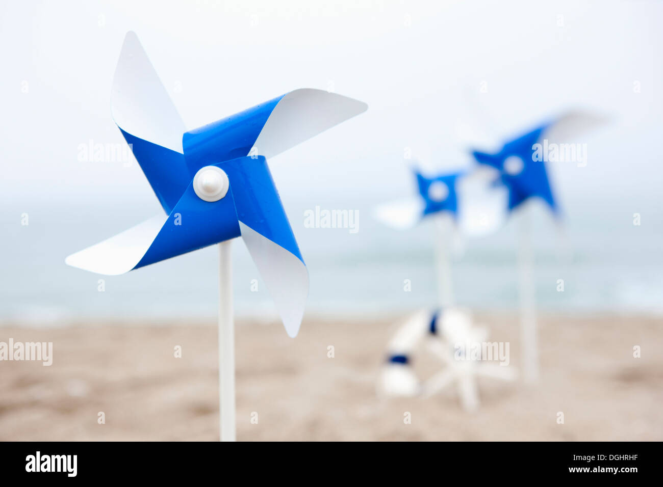Pinwheel beach toy hi-res stock photography and images - Alamy