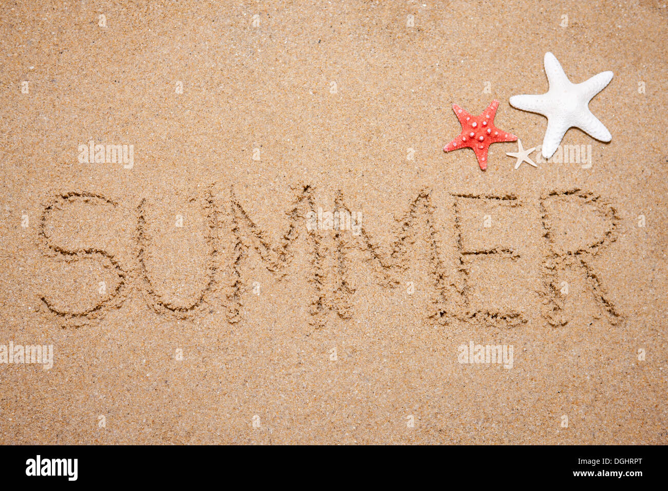 the word summer on a beach Stock Photo - Alamy