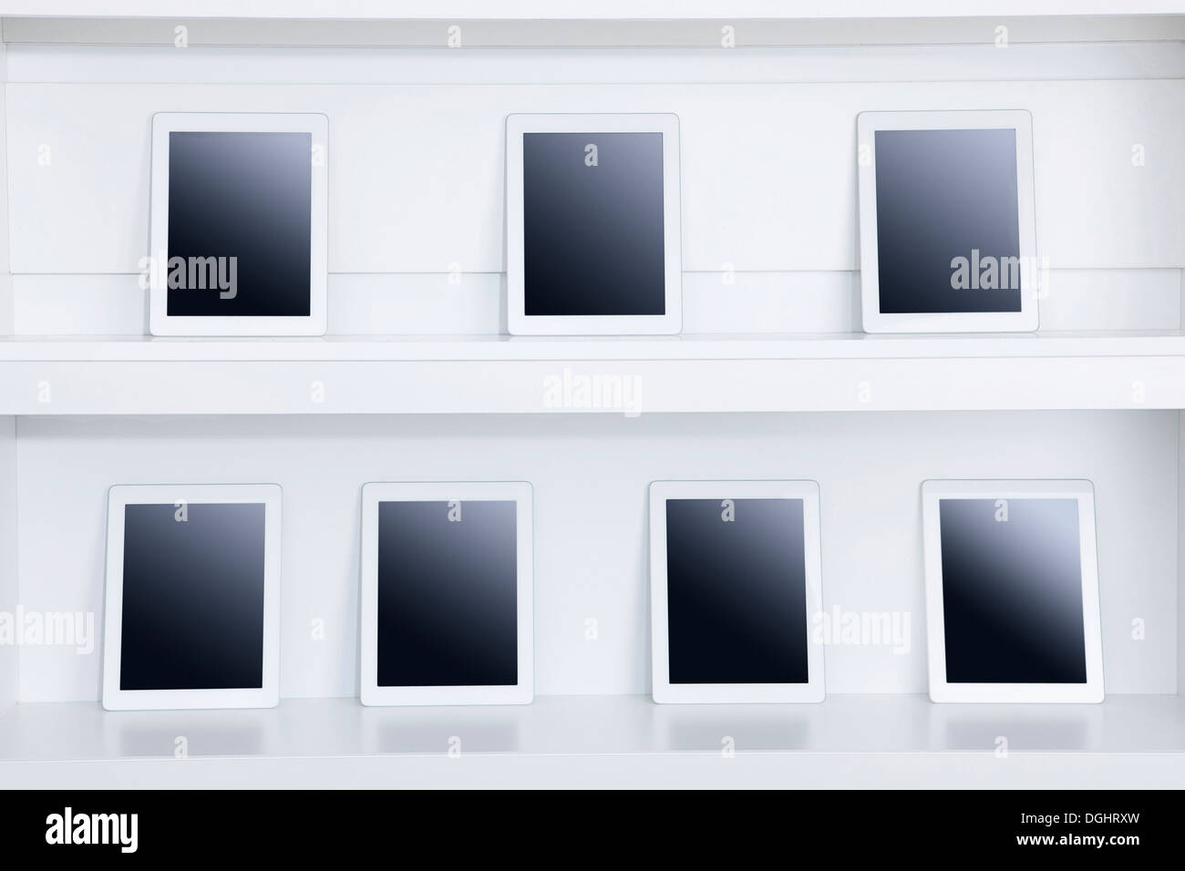 Shelf rows hi-res stock photography and images - Alamy