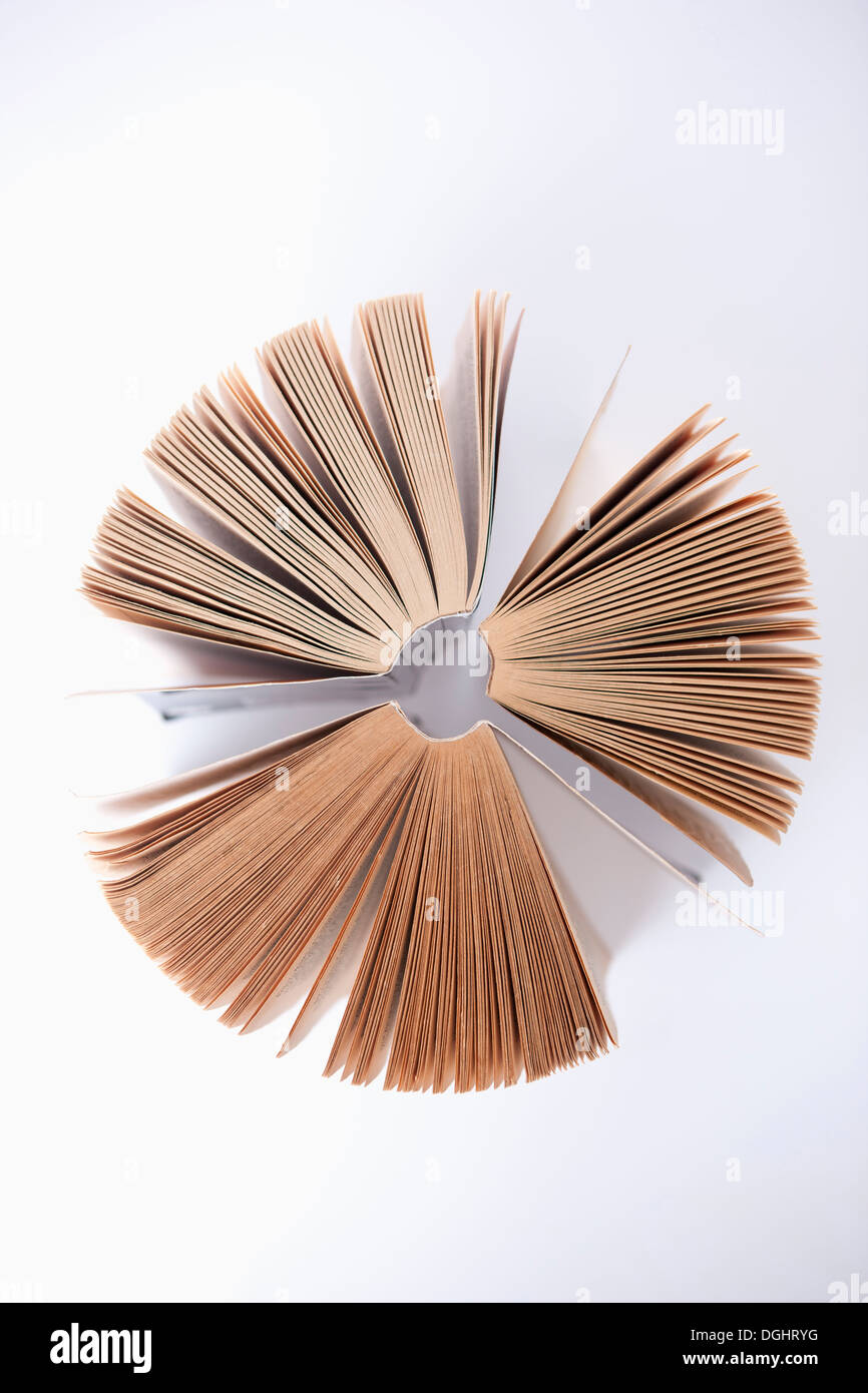 open books forming a circle Stock Photo - Alamy