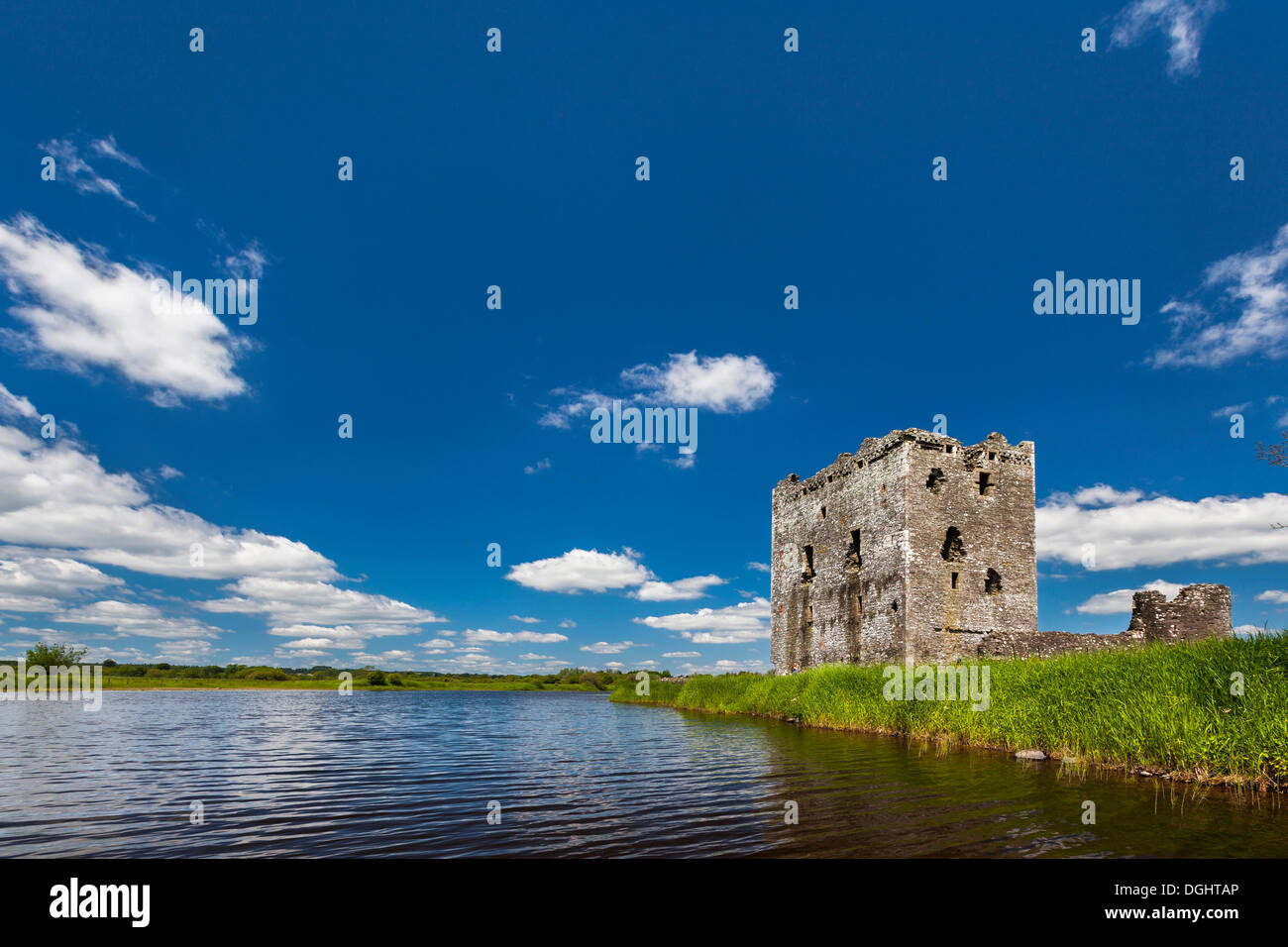 Threave castle castle douglas scotland hi-res stock photography and ...