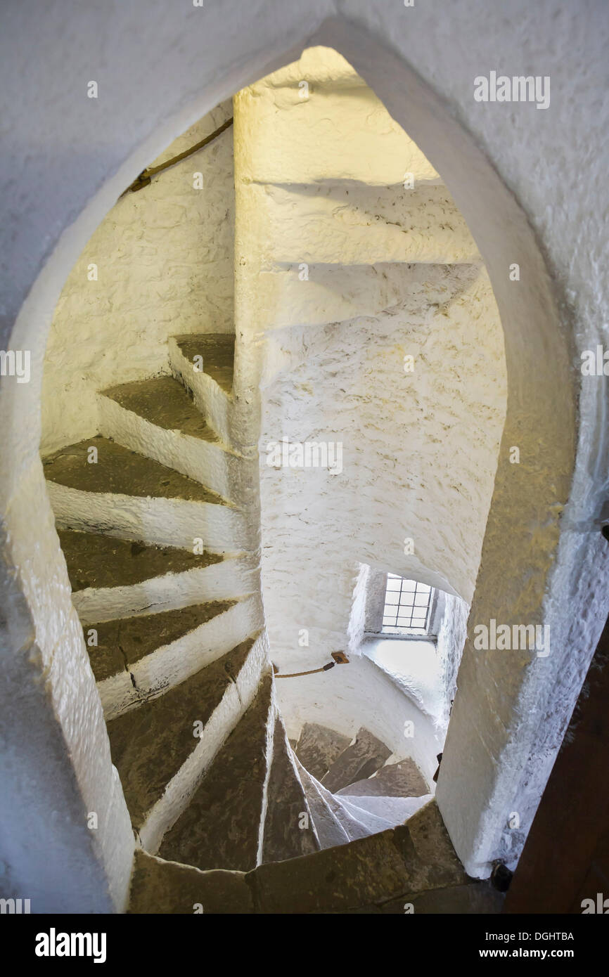 Spiral staircase ireland castle hi-res stock photography and images - Alamy